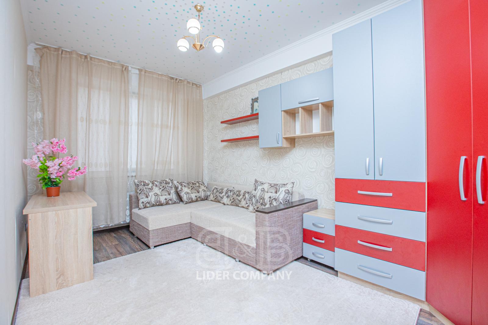 Apartament cu 2 camere spre chirie - Centru